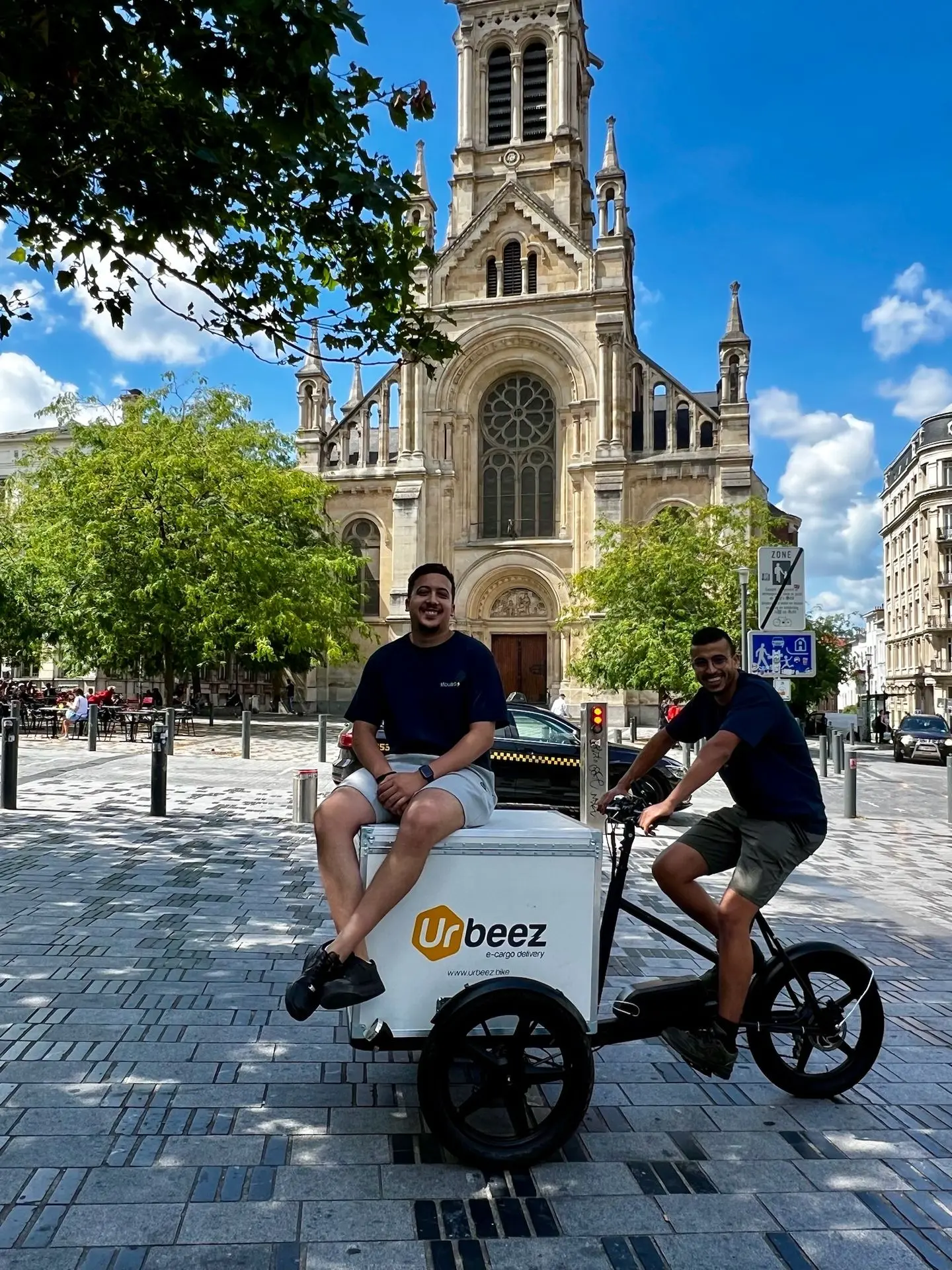 Bakfiets ongevallen: Hoe ze te voorkomen met regelmatig en ...